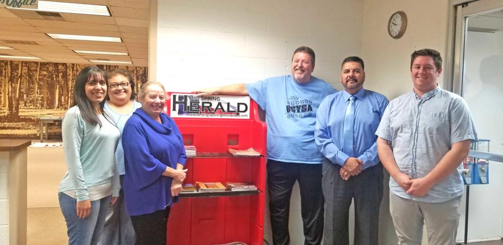 Big Spring goes Titan Blue | News | bigspringherald.com