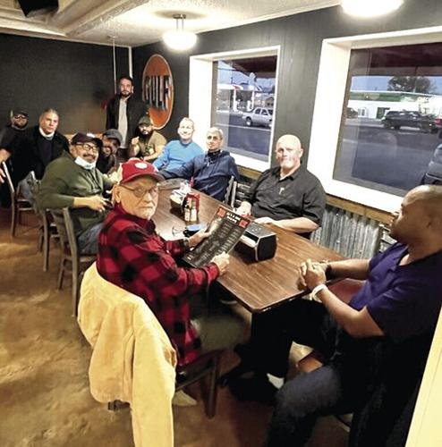 VA Domiciliary vets enjoy holiday meal thanks to DAV, Al’s BBQ | News ...