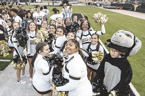 Steers rock Memorial Stadium in Community Pep Rally | News ...