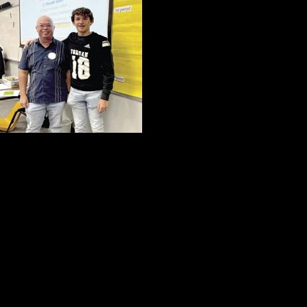 Forsan football seniors honor mentors with pins | News ...