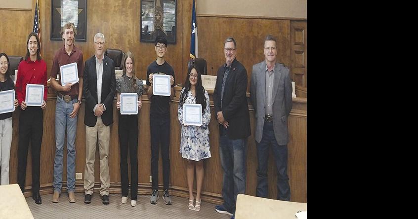 Howard County Commissioners recognize outstanding students from Howard ...