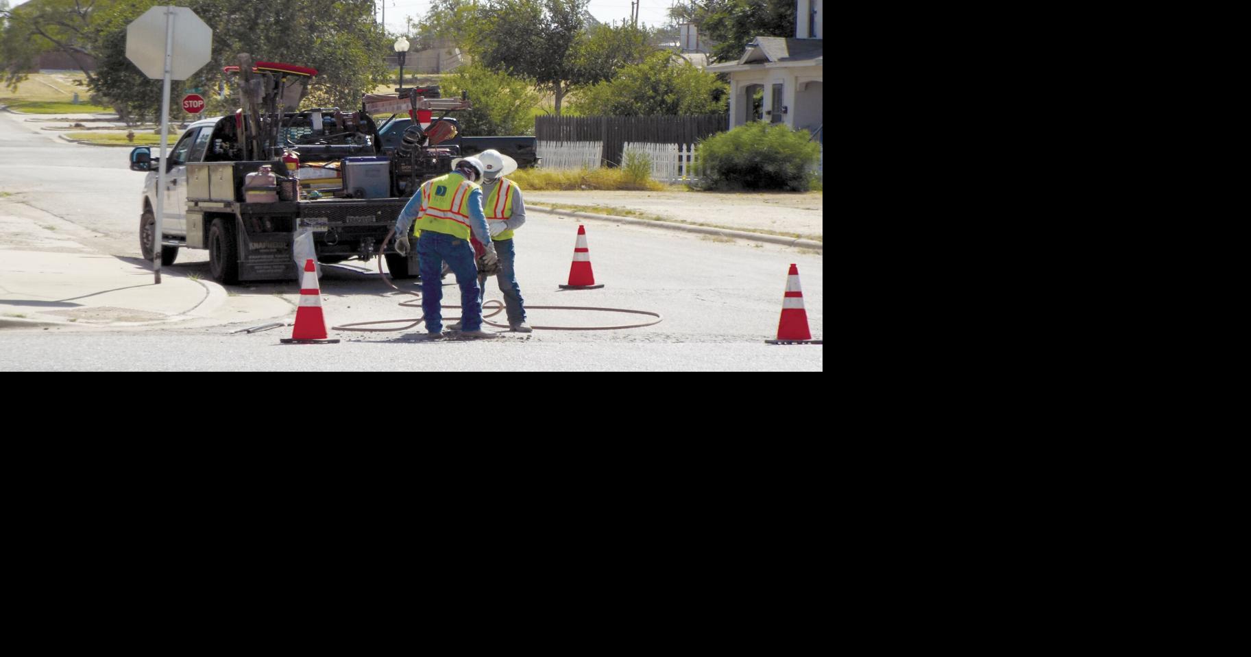 City Street Maintenance busy Wednesday | News | bigspringherald.com