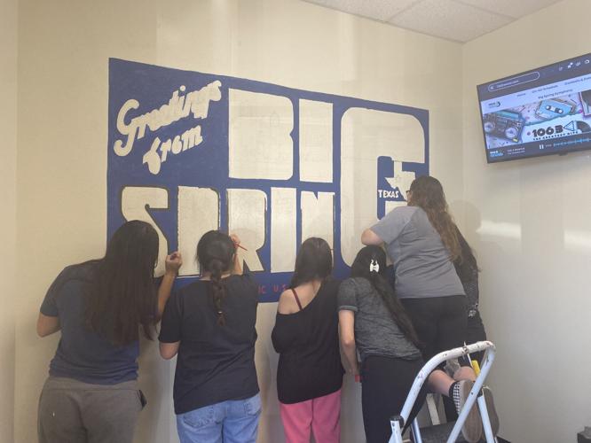 Big Spring High School art students decorate KBYG’s new office | News ...