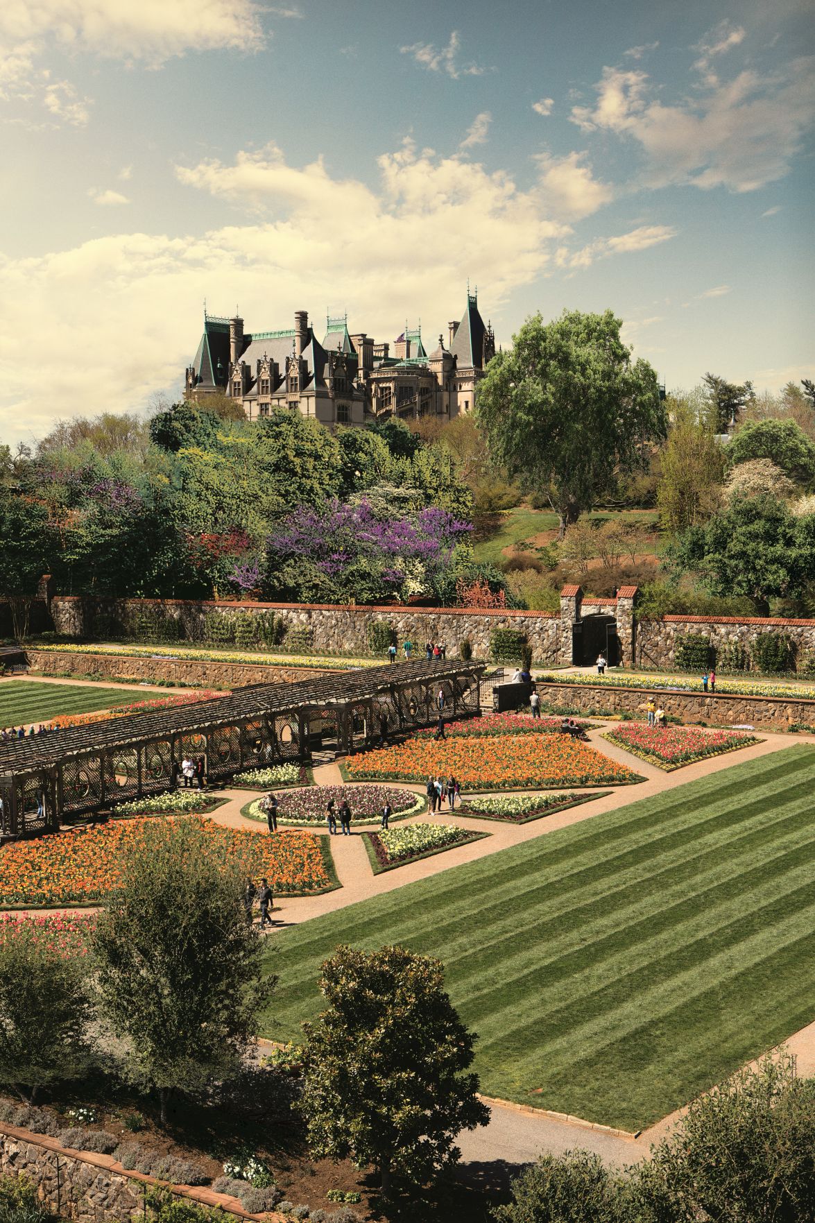 Biltmore Begins Phased Reopening | News | biltmorebeacon.com