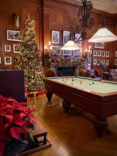 Biltmore Billiard Rm tree 11-23 CV | | biltmorebeacon.com