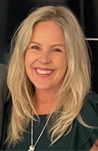 Educators win Teachers of Excellence Awards | News | biltmorebeacon.com