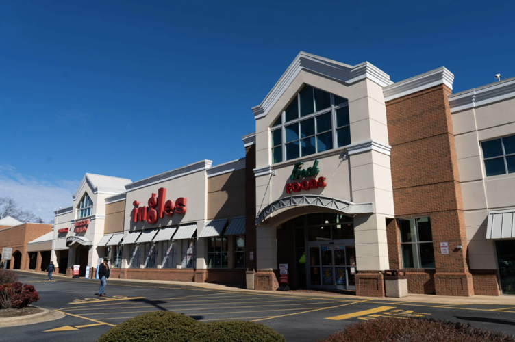 Ingles details storm impact: power outages, cash-only transactions ...