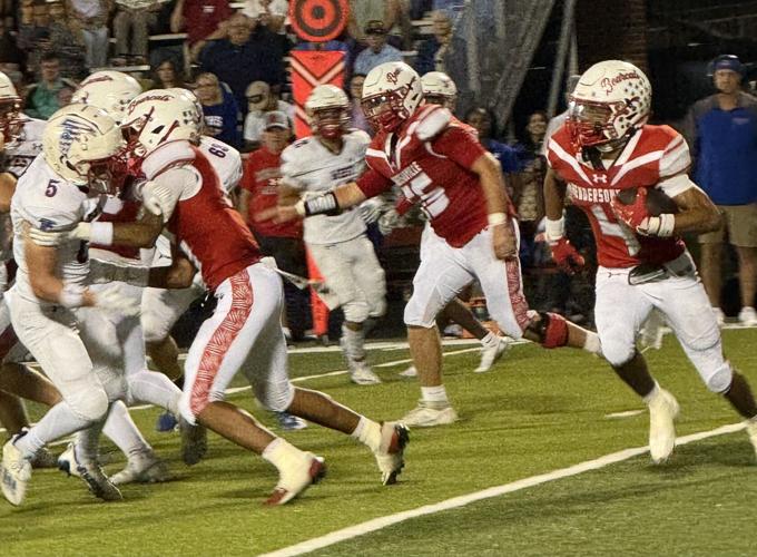 Henderson County football rivalry off to a bang up season: Bold, bounce ...