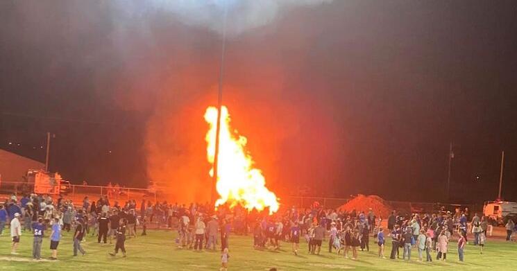 Bonfire at the Sanford-Fritch Pep Rally for Homecoming | News ...