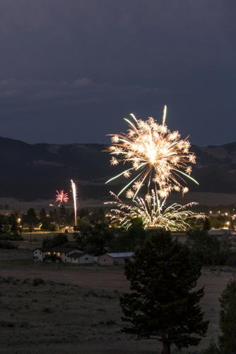 'Fourth' Fireworks burst over Boulder | Multimedia | boulder-monitor.com