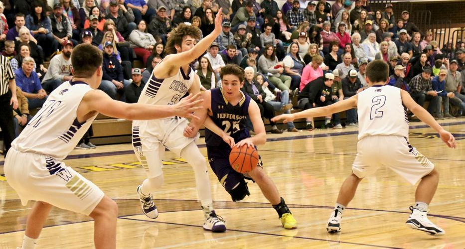 Boys drop two, girls split two over weekend | Sports | boulder-monitor.com