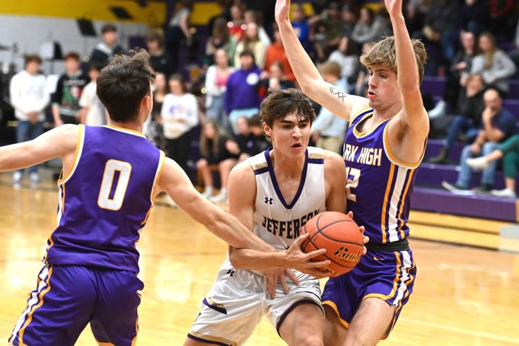 Hoopsters close out 2023 with four emphatic bangs | Sports | boulder ...