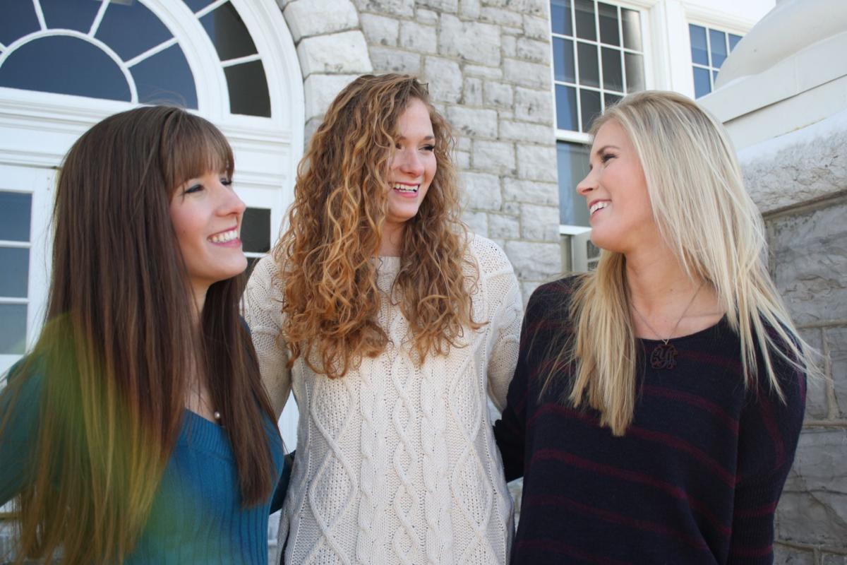 Freshmen triplets stay close through transition to college life | Life ...