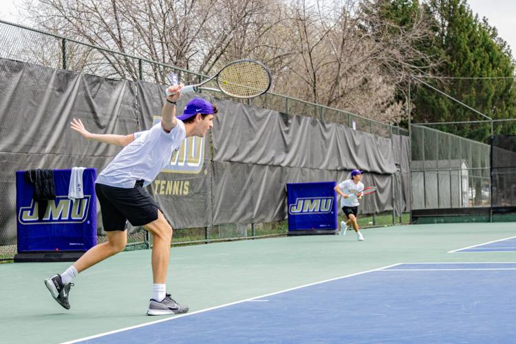 Photos: JMU men's tennis takes on Louisiana | Multimedia | breezejmu.org
