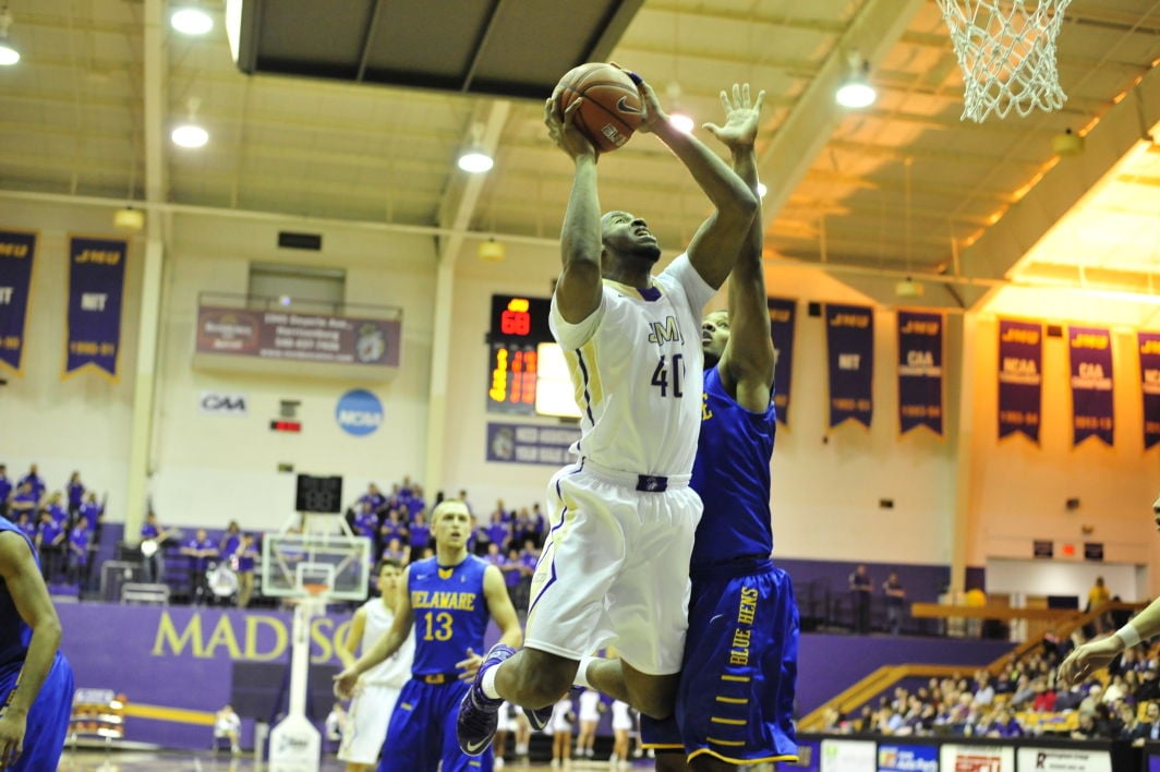 JMU outlasts Delaware | Sports | breezejmu.org