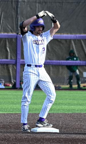 JMU baseball picks up first win of the year against George Mason 10-2 ...