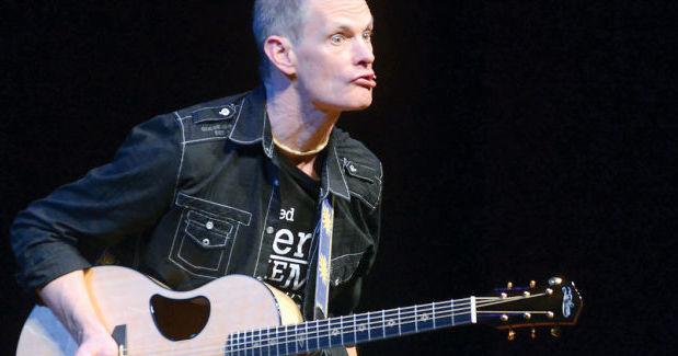 Musical comedian and alum Mike Rayburn performs at Forbes | Life ...