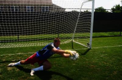 Goalie hopes to lead young team into playoffs | Soccer | breezejmu.org