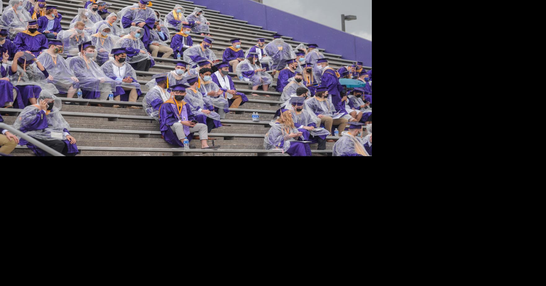 Congratulations to the JMU graduates of 2021 | Photos | breezejmu.org
