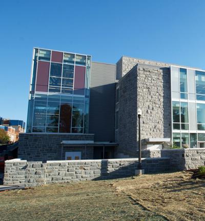 Newly renovated Duke Hall will house art school | News | breezejmu.org