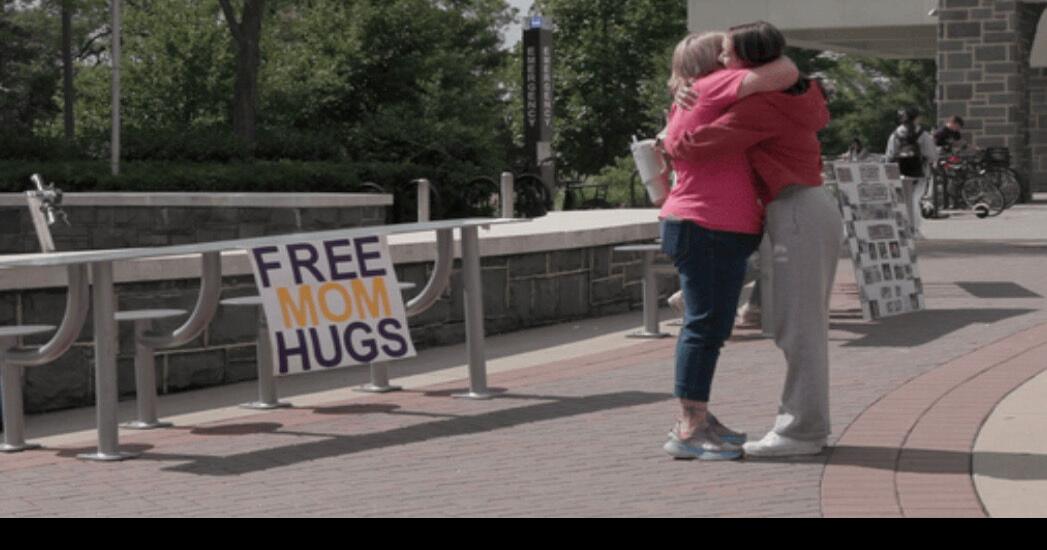 JMU employee’s ‘free mom hugs’ provides comfort for homesick students ...