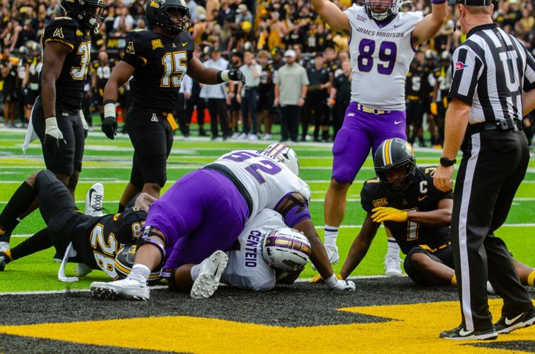 JMU remains undefeated, celebrating its victory over App State 32-28 ...