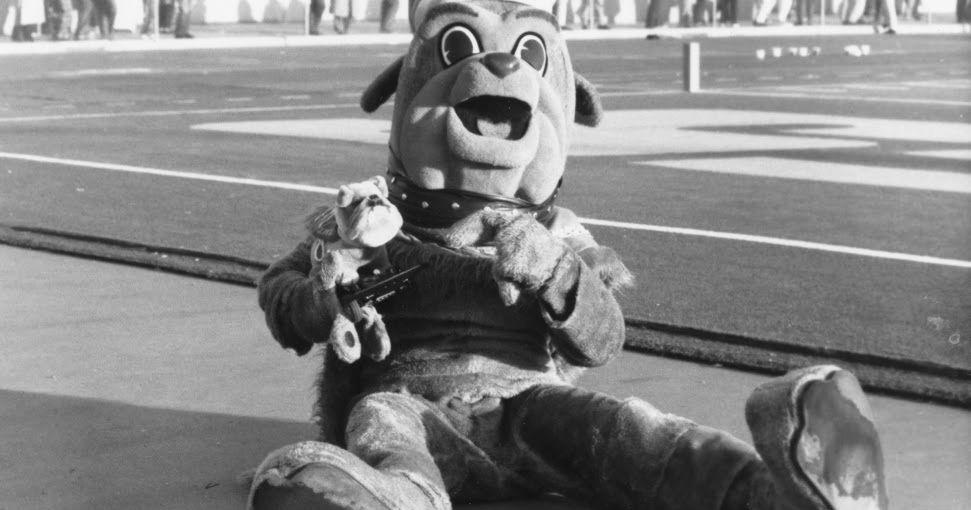 The Duke Dog mascot through the decades | Culture | breezejmu.org