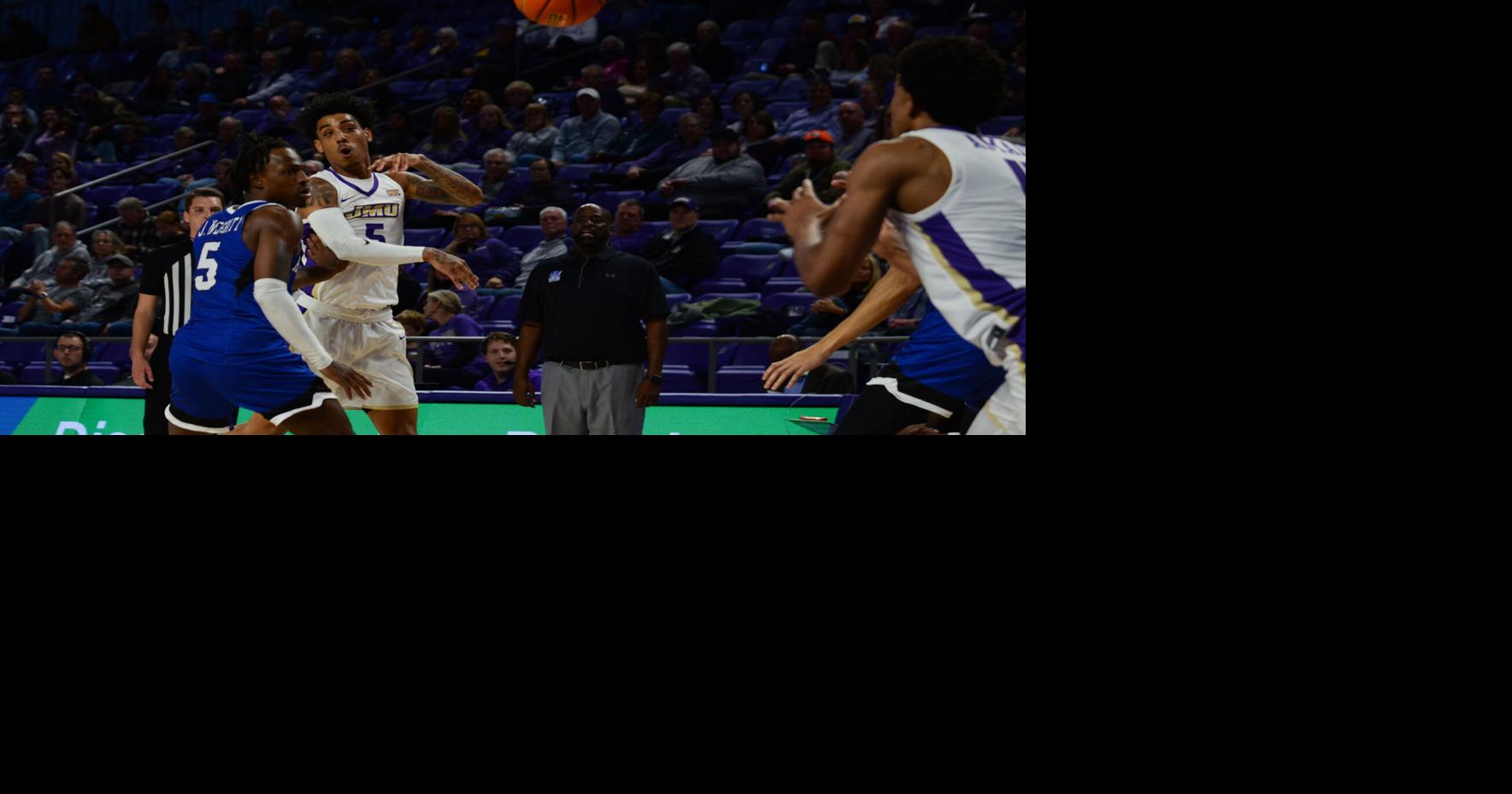 Terrence Edwards' early double-double highlights 106-58 win over ...