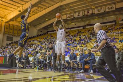 Men's basketball set to tip off Louis Rowe's first season | Sports ...