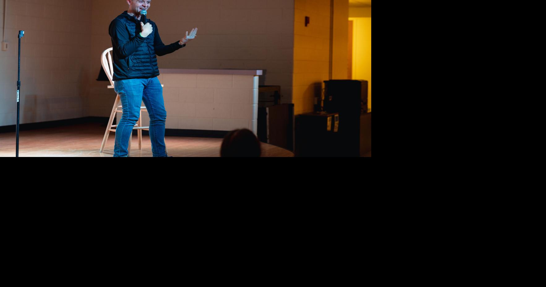 Comedian Derrick Knopsnyder performs stand-up routine at TDU | Culture ...