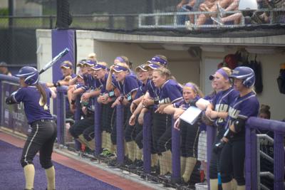 Unfamiliar faces define the 2018 JMU softball team | Sports | breezejmu.org