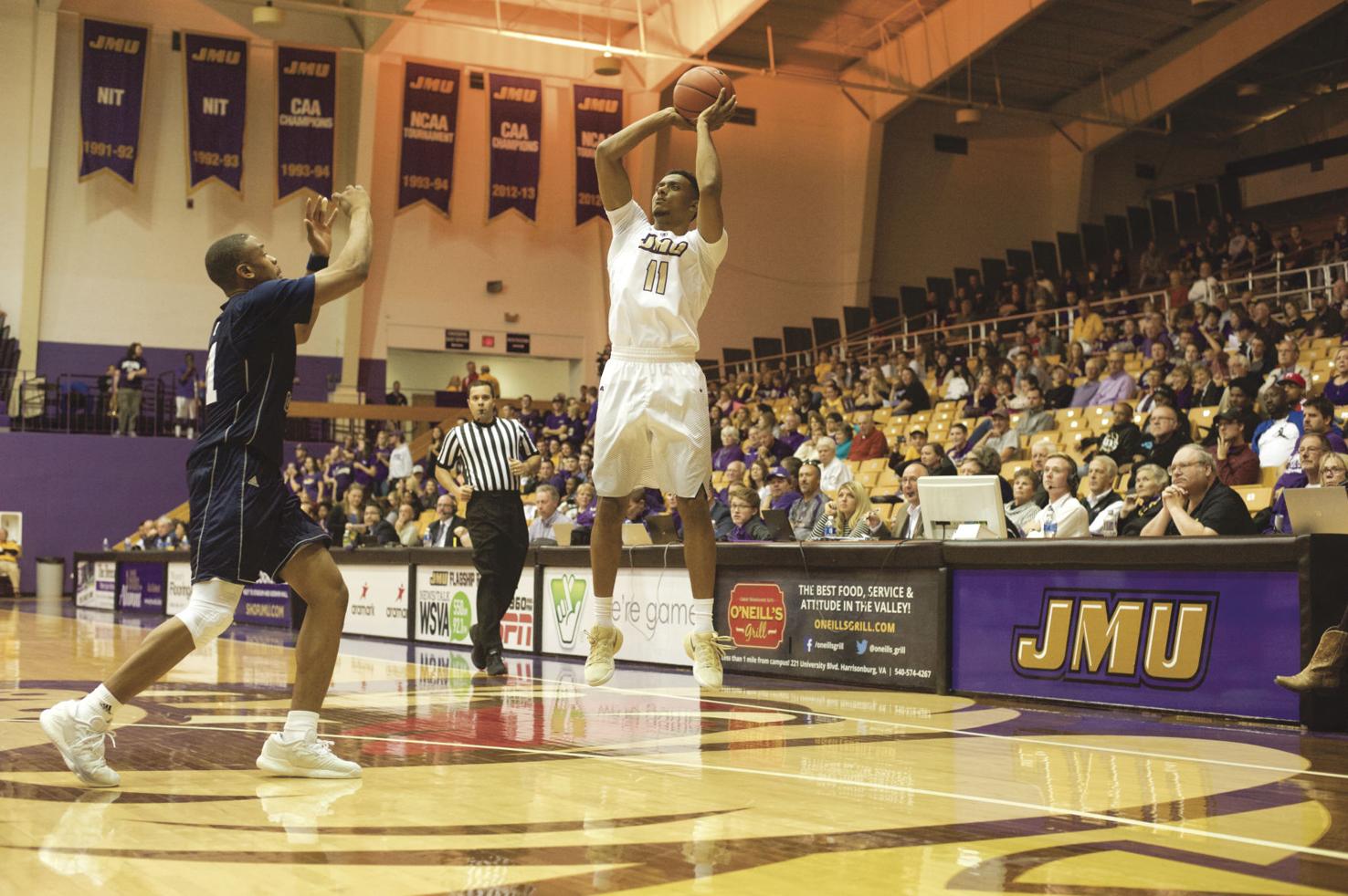 Two JMU men’s basketball players leave program | Sports | breezejmu.org