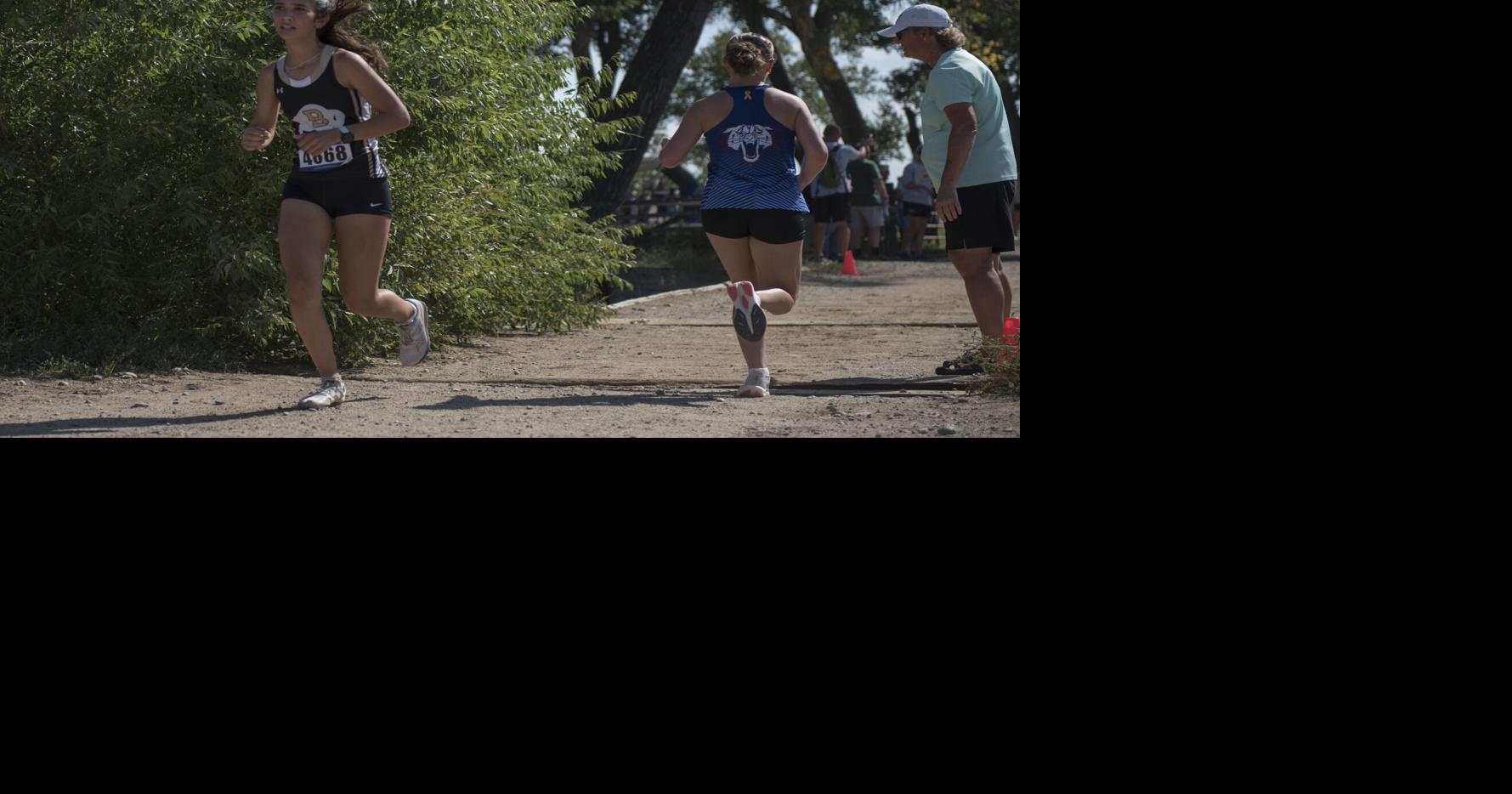 Bison runners make the most of home meet | Sports | buffalobulletin.com