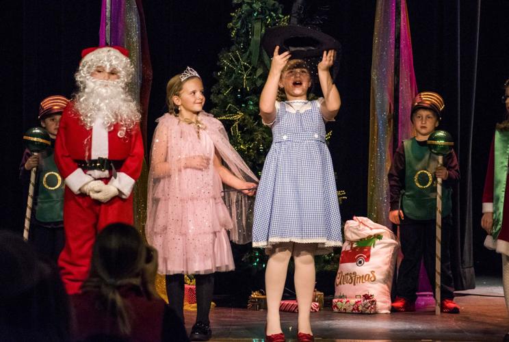 Photo Gallery: Kaycee Elementary School Christmas Program | Schools ...