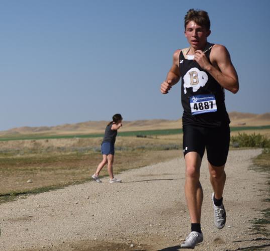 Bison runners make the most of home meet | Sports | buffalobulletin.com