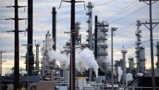 Superior refinery faces alleged pollution violations | KUWS / Wisconsin ...