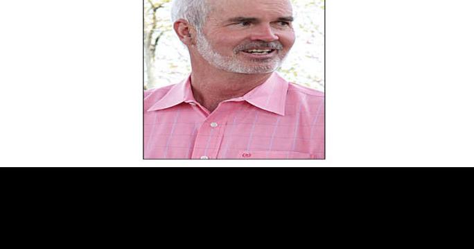 Russell to retire from DECC | Newsmakers | businessnorth.com