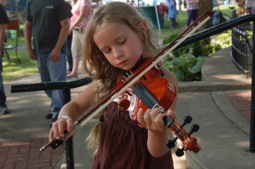 Artists gather in City Park for 46th annual Cadillac art fest | Local ...