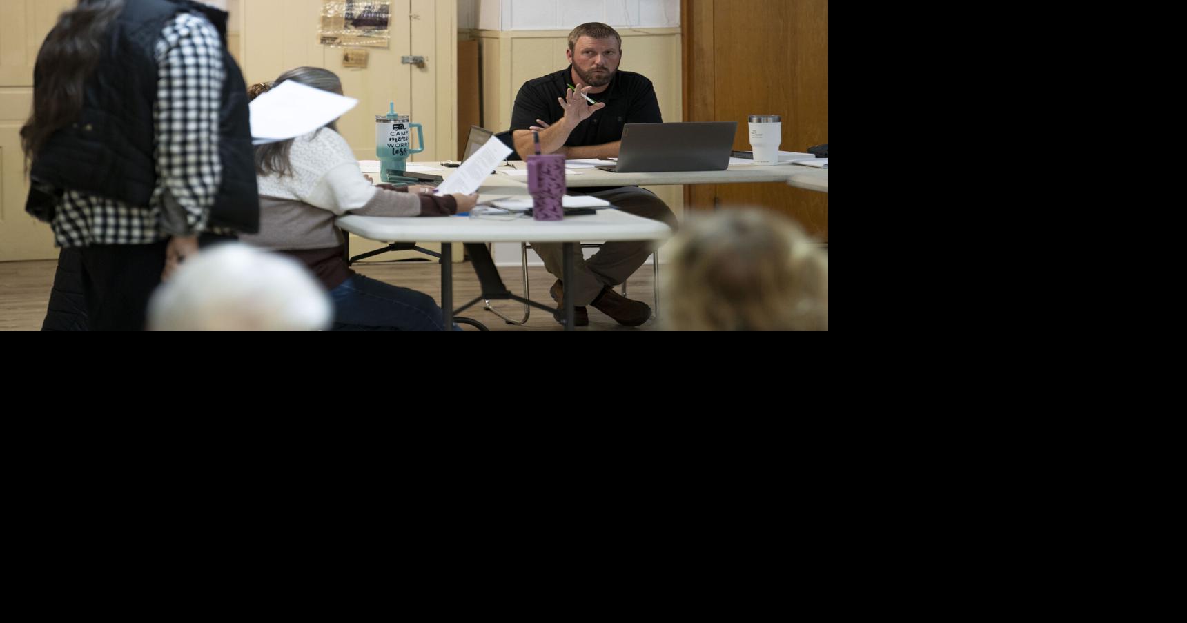 Liberty Twp. supervisor calls police on Ladies Aid during board meeting ...