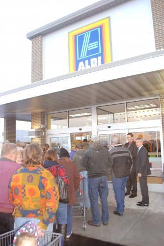 ALDI opens, could be sign of future growth | Local News | cadillacnews.com