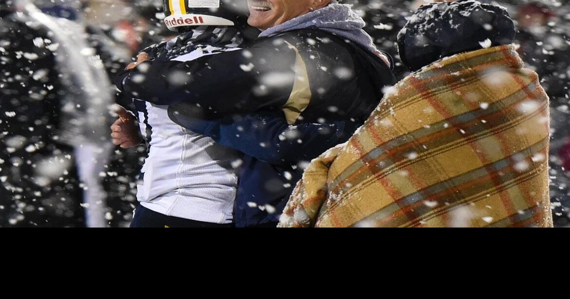 A Hall-mark: Pat Hinkle headed to football coaches hall of fame ...