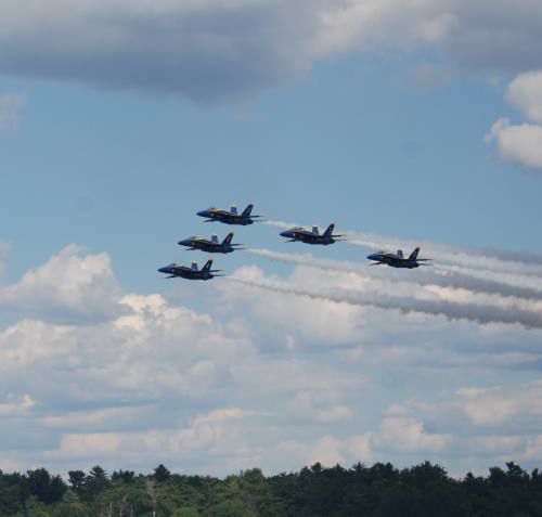 Blue Angels put on soaring show | Local News | cadillacnews.com
