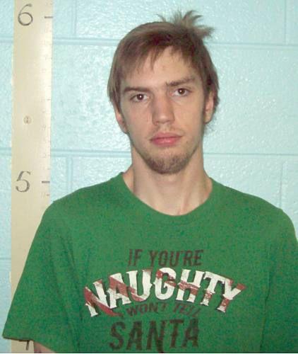 Inmate jumped fence and razor wire to escape | Local News ...