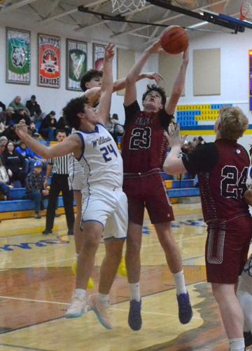 Visiting Comets outscore league foe Rosco | | cadillacnews.com