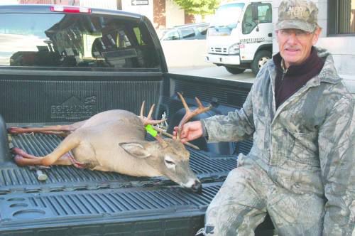 Big 8-point taken near McBain | Local News | cadillacnews.com