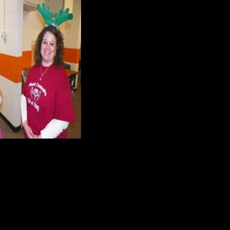 Santa and Mrs. Claus light up the Floyd M. Jewett Elementary School ...