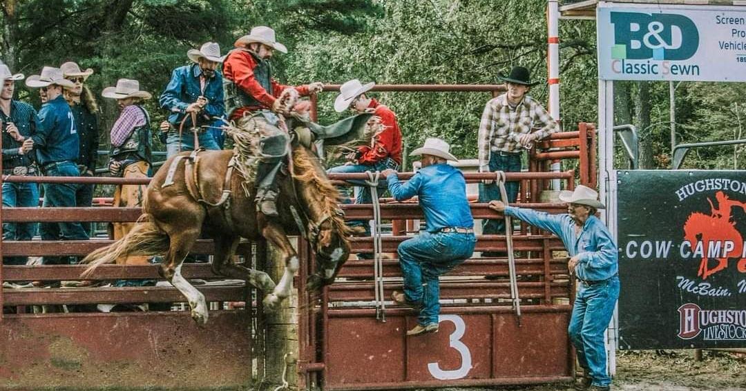 Cow Camp Rodeo draws thousands to McBain | News | cadillacnews.com