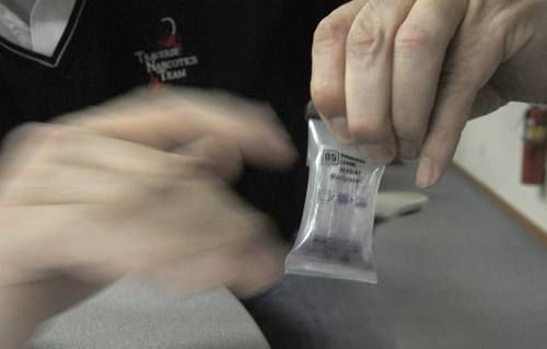TNT class teaches police how to quickly identify illegal drugs | Local ...