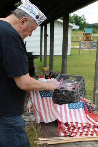 Mesick Amvets Post No. 120 retires 679 flags during cermemony | Local ...
