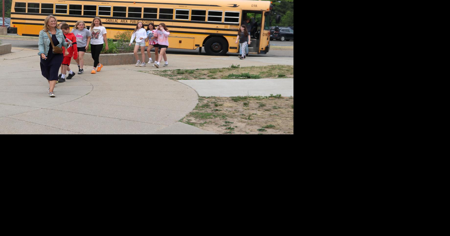 Cadillac fifth, eighth-graders check out their new schools during Level Up Day | News ...